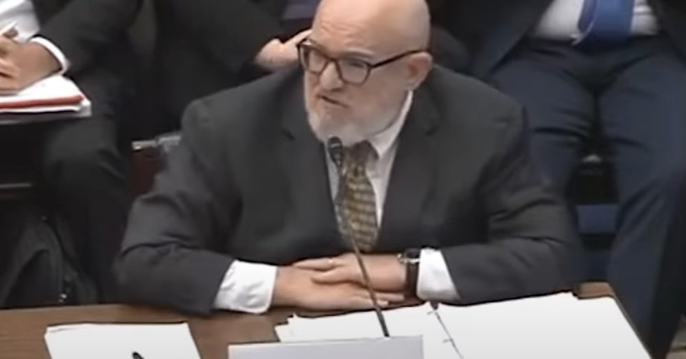 Nicholas Howley: Ο δισεκατομμυριούχος που υπερχρέωνε το Πεντάγωνο ...